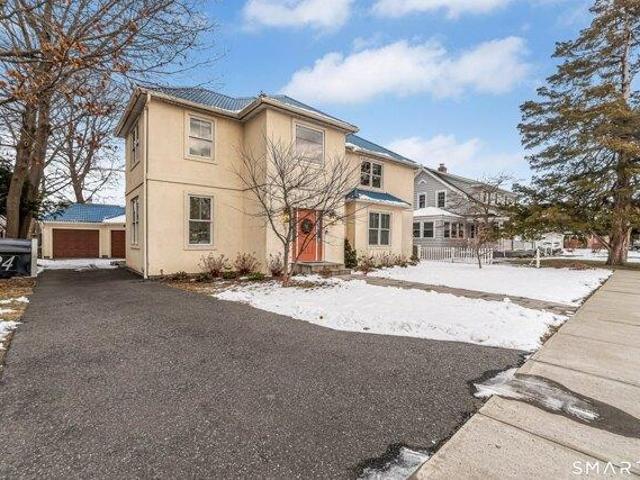 house with 4 bedroom, Milford CT DLS101747861