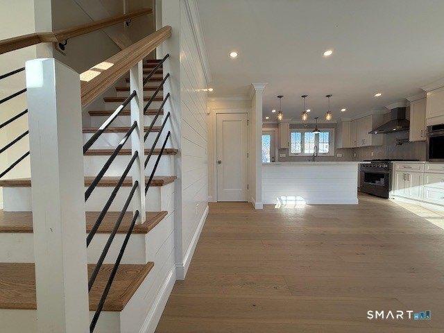 house with 4 bedroom, Milford CT DLS101798836