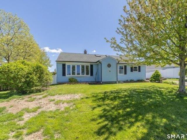 house with 4 bedroom, Milford CT DLS102777709