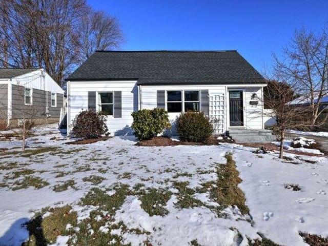 house with 4 bedroom, Milford CT DLS89382905