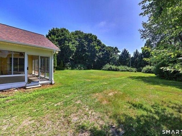 house with 4 bedroom, Milford CT DS104148831
