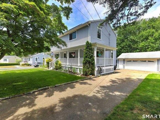 house with 4 bedroom, Milford CT DS104236185