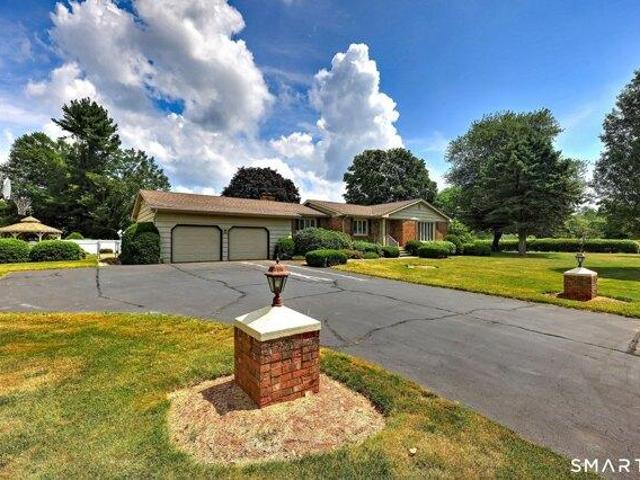 house with 4 bedroom, Milford CT DS104261721