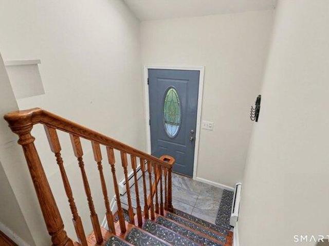 house with 4 bedroom, Milford CT DS104297615