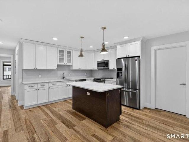 house with 4 bedroom, Milford CT DS102528693