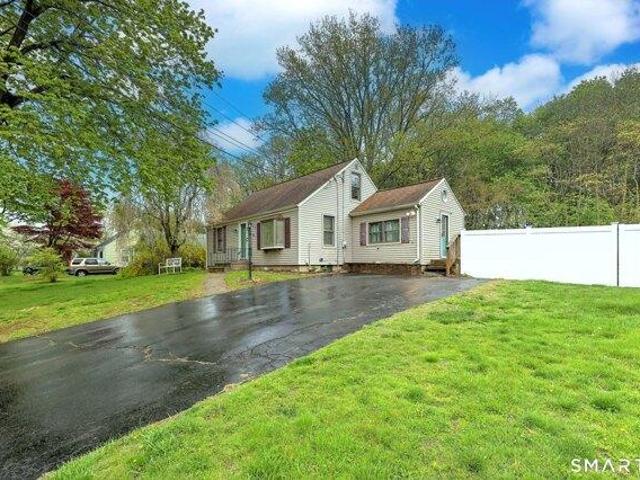 house with 4 bedroom, Milford CT DS102594555