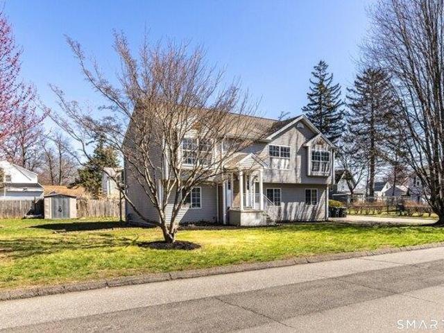 house with 4 bedroom, Milford CT DS102761376