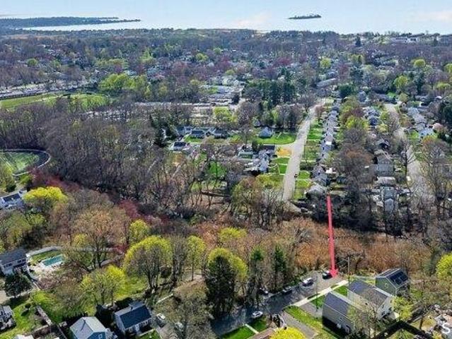 house with 4 bedroom, Milford CT DS102780284
