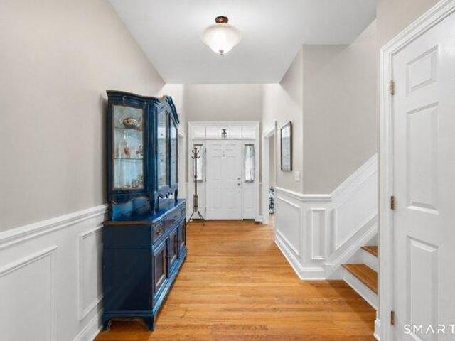house with 4 bedroom, Milford CT ES104566739