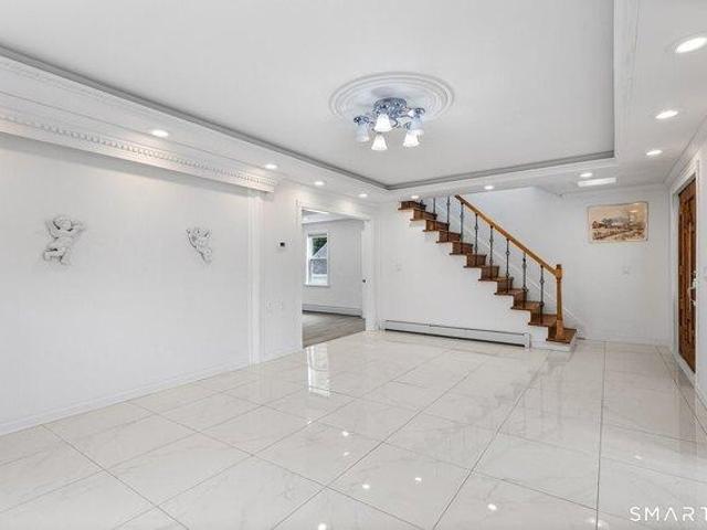 house with 4 bedroom, Milford CT ES104606671