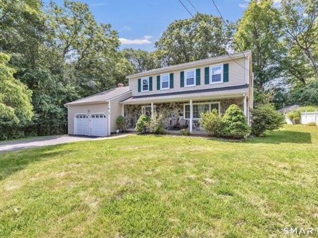 house with 4 bedroom, Milford CT ES104758941