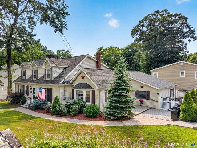 house with 4 bedroom, Milford CT ES104848963