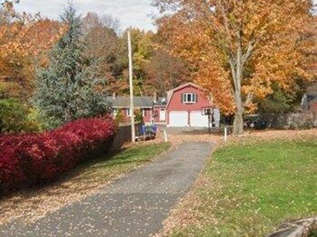 house with 4 bedroom, Milford CT ES104852163