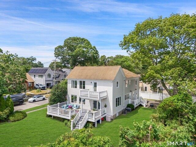 house with 4 bedroom, Milford CT ES105105249