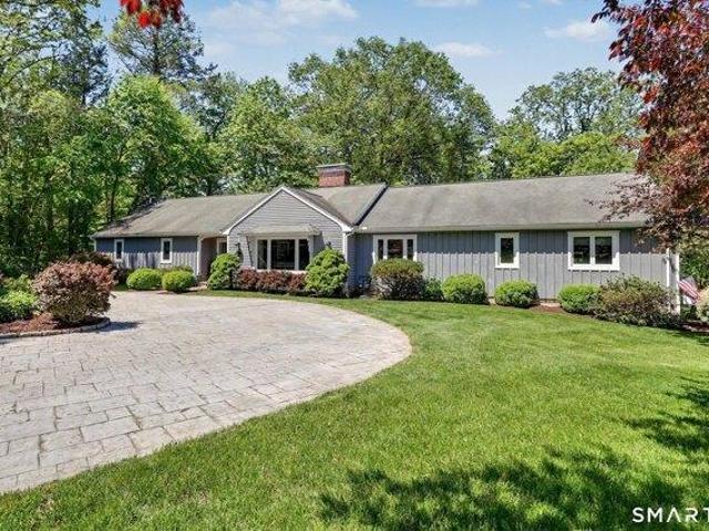 house with 4 bedroom, Milford CT ES105144316