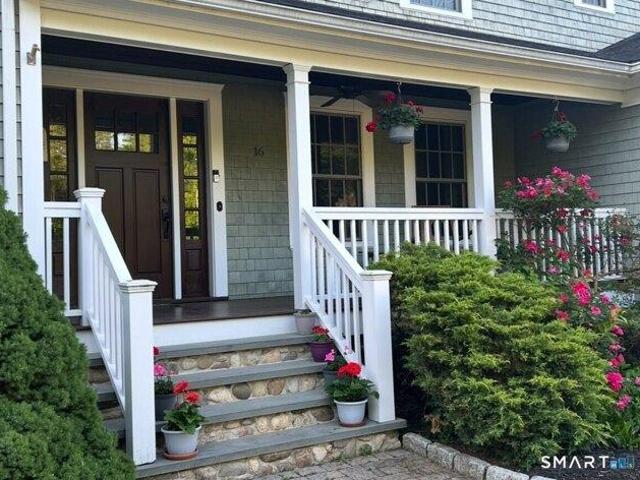 house with 4 bedroom, Milford CT ES103499608
