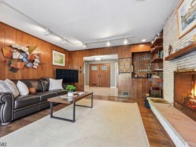 house with 4 bedroom, Millburn NJ ES103070902