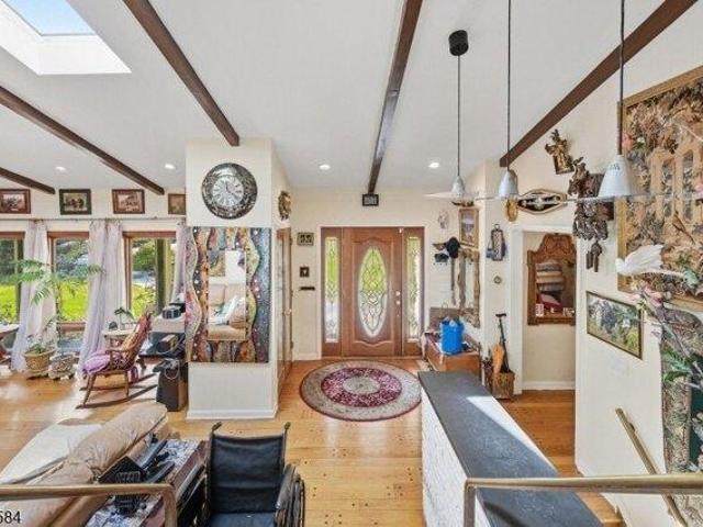 house with 4 bedroom, Millburn NJ ES104148208
