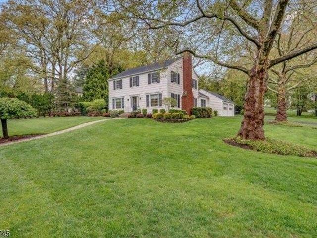 house with 4 bedroom, Millburn NJ ES104834380