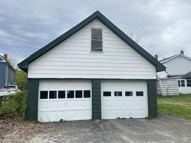 house with 4 bedroom, Millinocket ME ES102825552