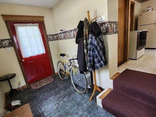 house with 4 bedroom, Millinocket ME ES105117314