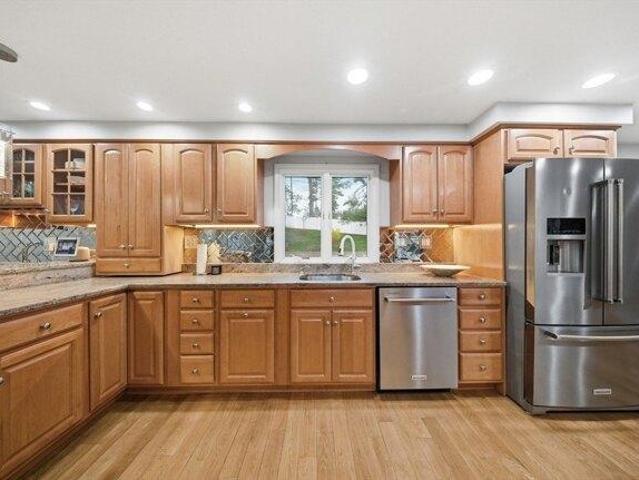 house with 4 bedroom, Millis MA DS102255213