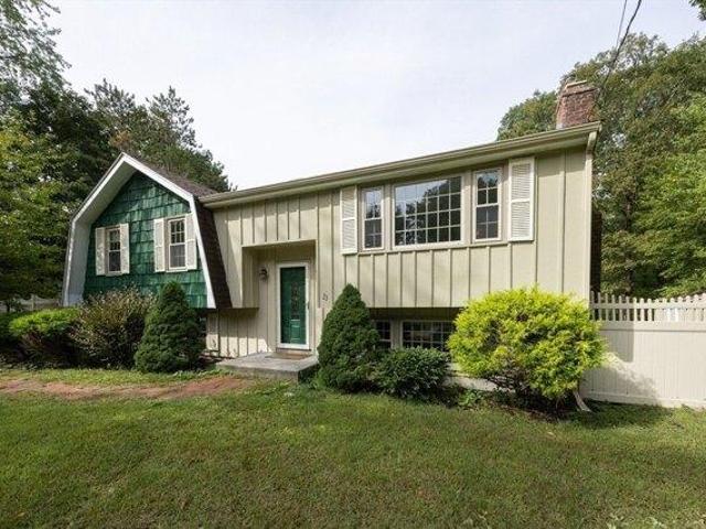 house with 4 bedroom, Millis MA DS104045016