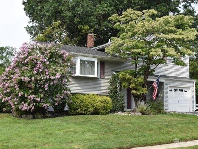 house with 4 bedroom, Milltown NJ ES105191361