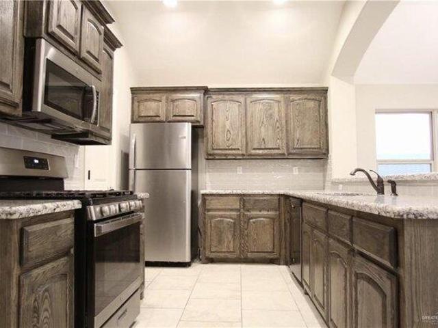 house with 4 bedroom, Mission TX DLS88247428