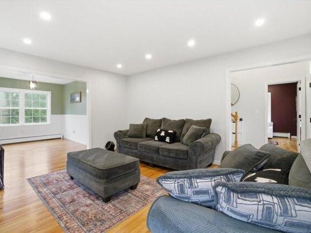 house with 4 bedroom, Mont Vernon NH DS104332213