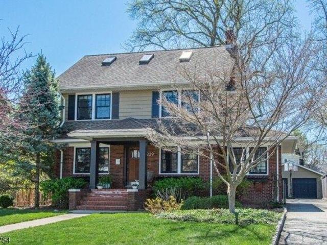 house with 4 bedroom, Montclair NJ DLS102725457