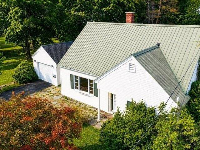 house with 4 bedroom, Montague MA ES105116636
