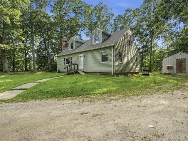 house with 4 bedroom, Montague MA ES105126017