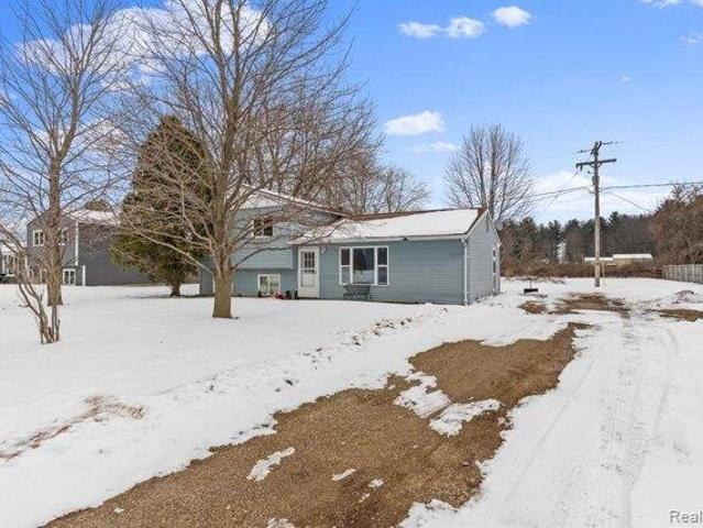 house with 4 bedroom, Montrose MI DS89487214
