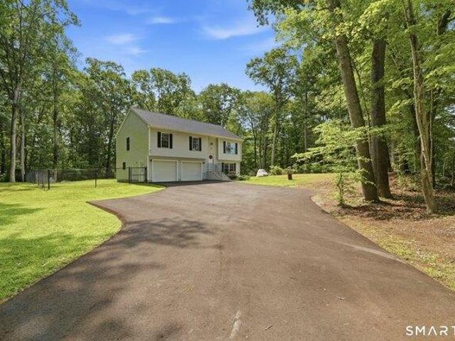house with 4 bedroom, Montville CT DS104235130