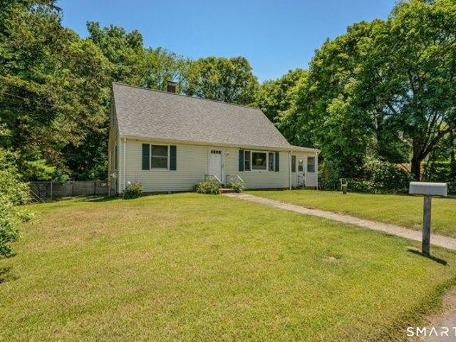 house with 4 bedroom, Montville CT ES103432096