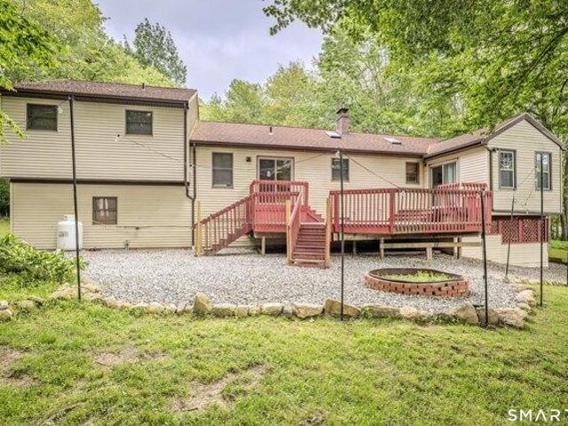 house with 4 bedroom, Montville CT ES104852762