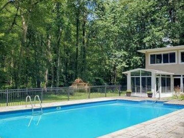 house with 4 bedroom, Monroe CT DS104075424