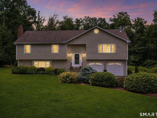 house with 4 bedroom, Monroe CT DS104332889