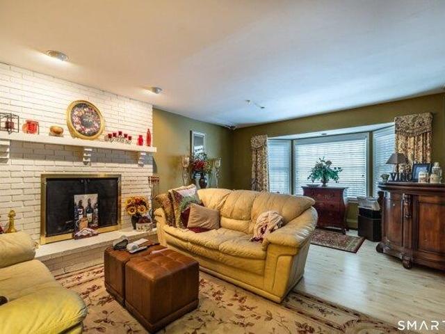 house with 4 bedroom, Monroe CT ES103433758