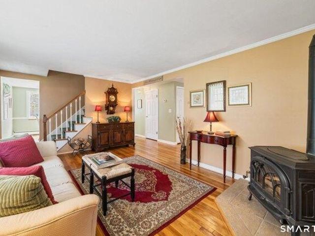 house with 4 bedroom, Monroe CT ES103126376