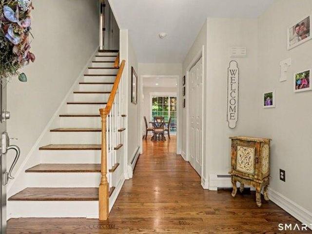 house with 4 bedroom, Monroe CT ES104848277