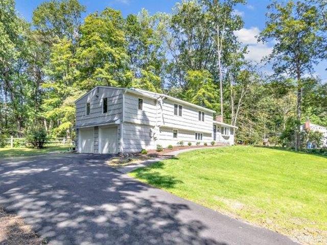 house with 4 bedroom, Monroe CT ES104190507