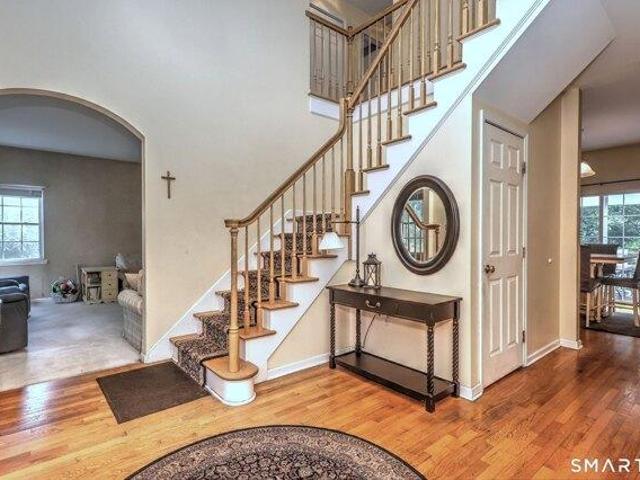 house with 4 bedroom, Monroe CT ES105140781