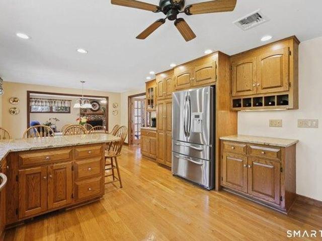 house with 4 bedroom, Monroe CT ES105156595