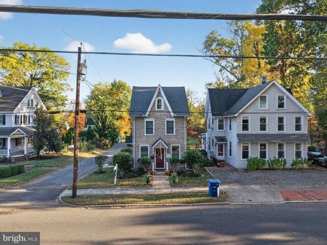 house with 4 bedroom, Moorestown NJ DLS101857673