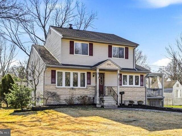 house with 4 bedroom, Moorestown NJ DLS102585399