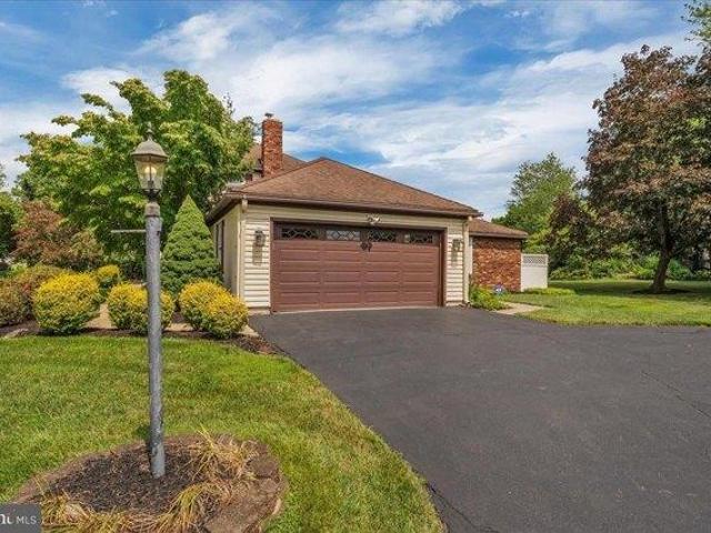house with 4 bedroom, Moorestown NJ ES105159806