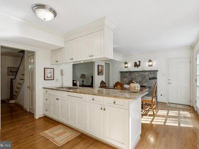 house with 4 bedroom, Moorestown NJ ES105193018