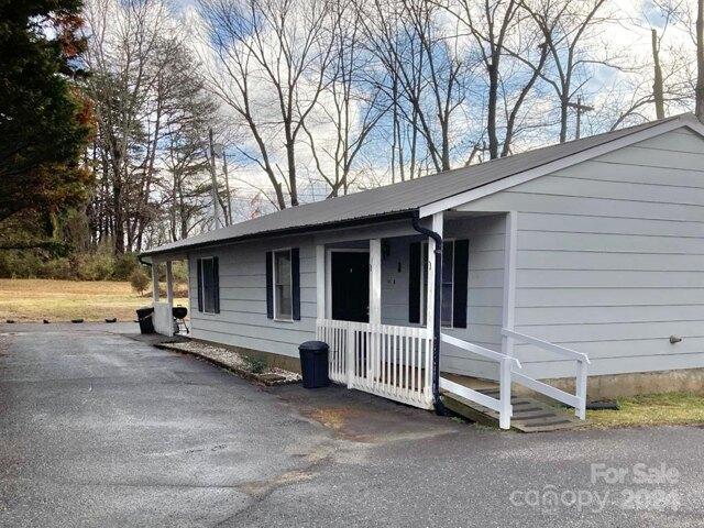 house with 4 bedroom, Morganton NC DLS91671173